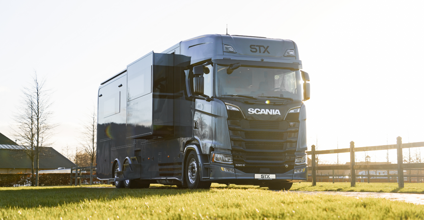 STX Motorhomes - Let Passion drive your Journey mit STX Motorhomes